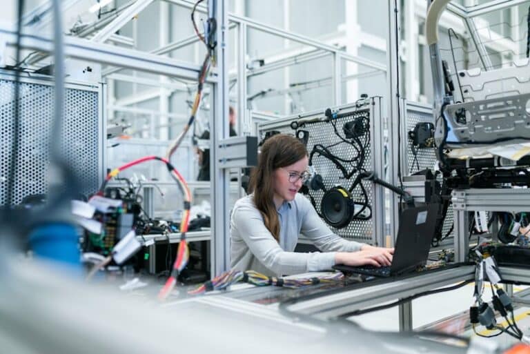15 Best Manufacturing IT Services and Remote Helpdesk Support